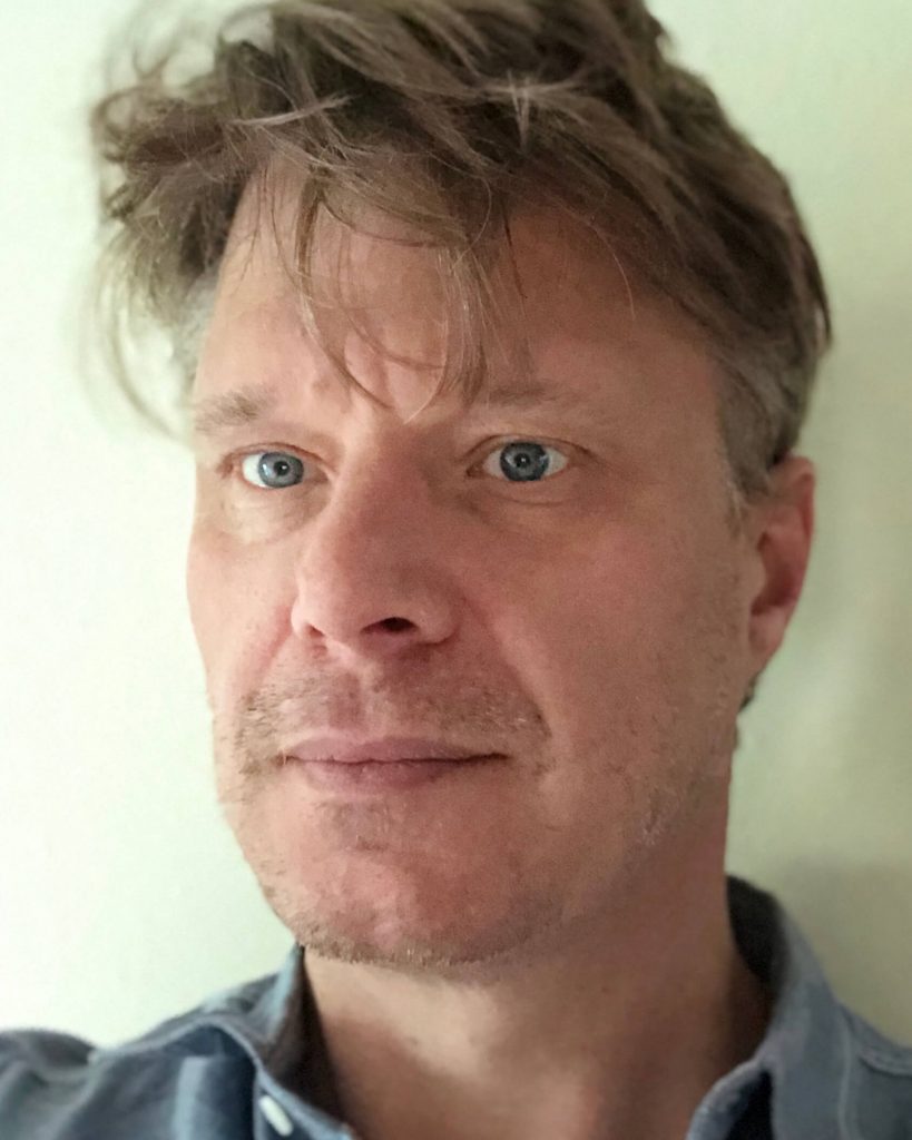 Headhunting At Your Competition - 5 Ways To Draw Talent To Your Company ...