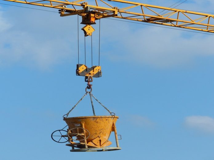7 Ways to Choose the Right Hoist for a Construction Site - The European ...