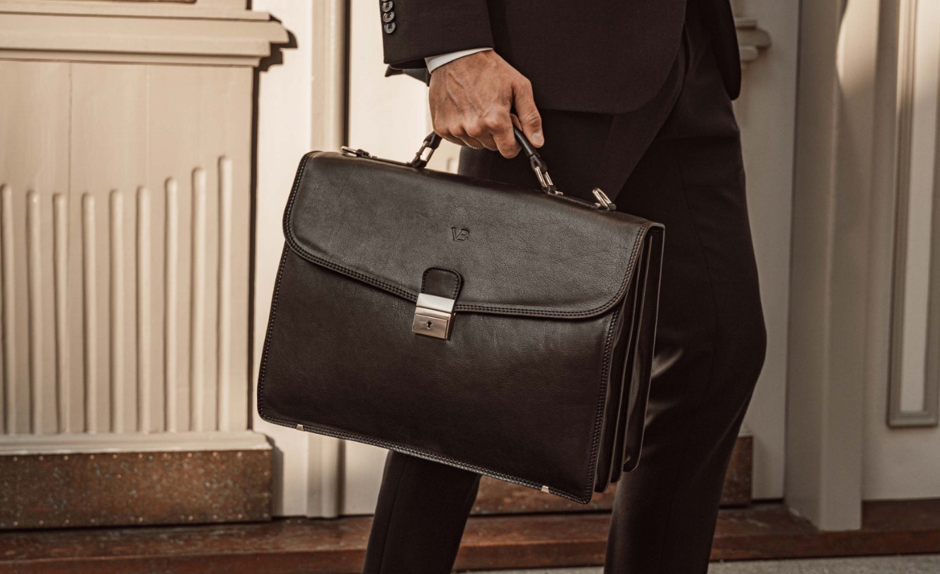 The Epitome Of Elegance: Unveiling the Best Full Grain Leather ...