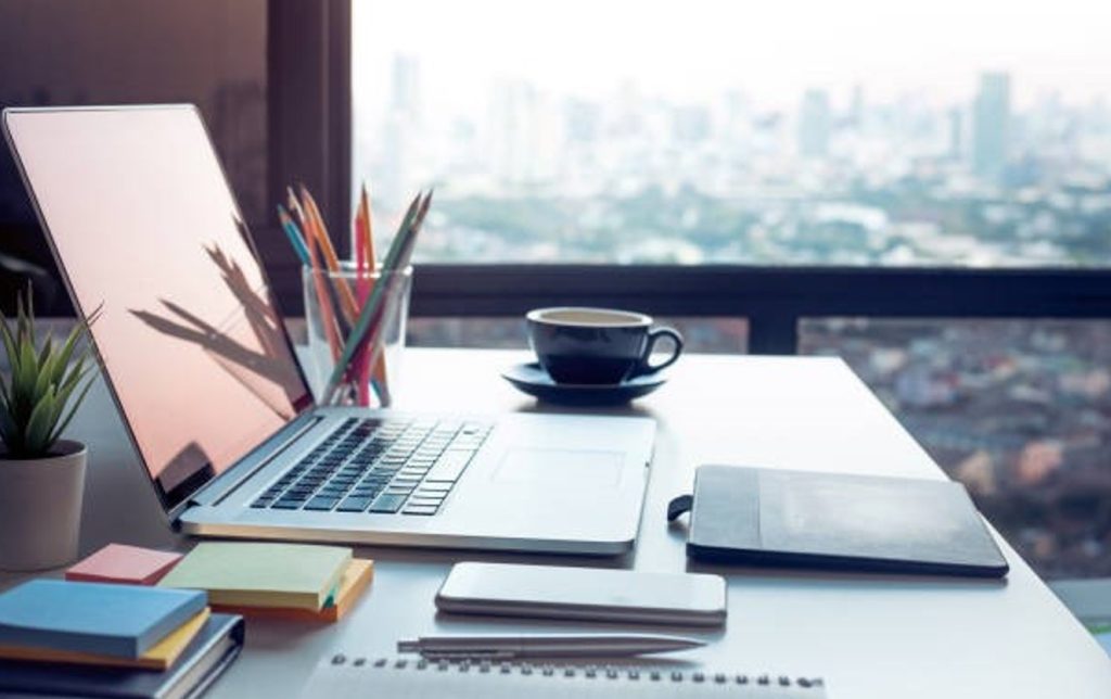 Evolution of Office Table Design: From Functional to Stylish and ...