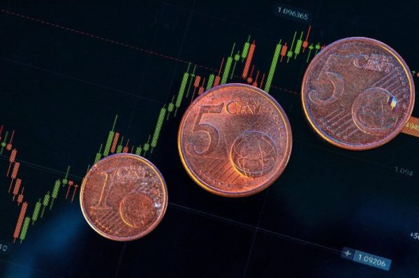 CFD Trading vs. Traditional Trading: A Comprehensive Comparison - The European Business Review