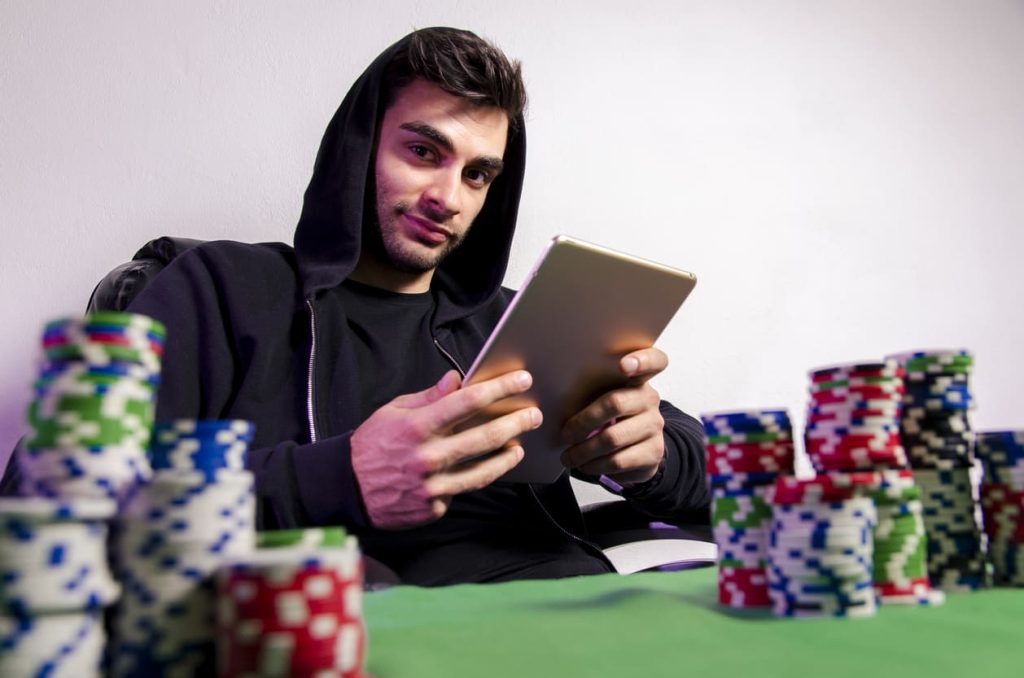 Risk Management in Real Life: How Online Gambling Skills Help in ...
