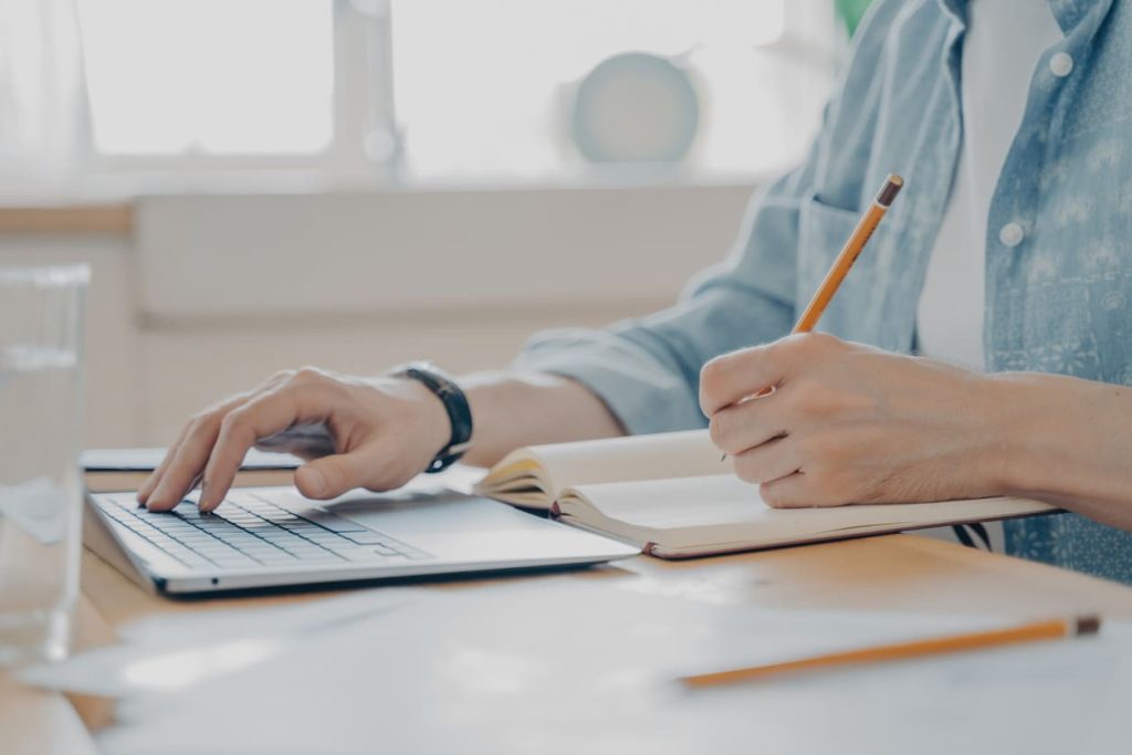 Top 3 Best and Affordable Assignment Writing Services Websites