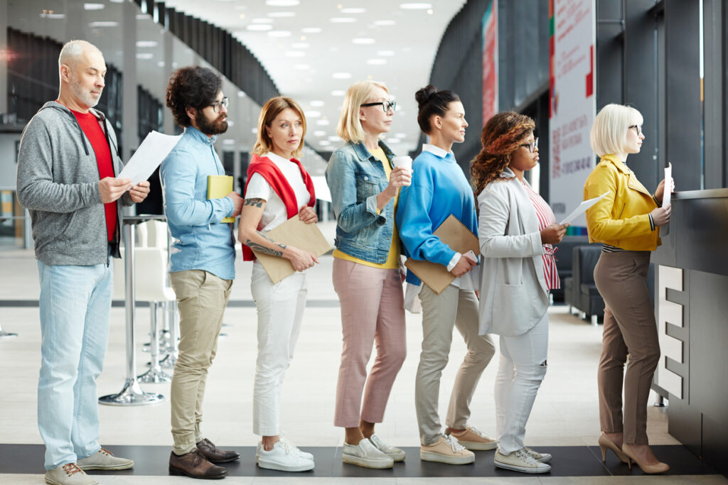 Queuing and the Modern Consumer Experience - The European Business Review