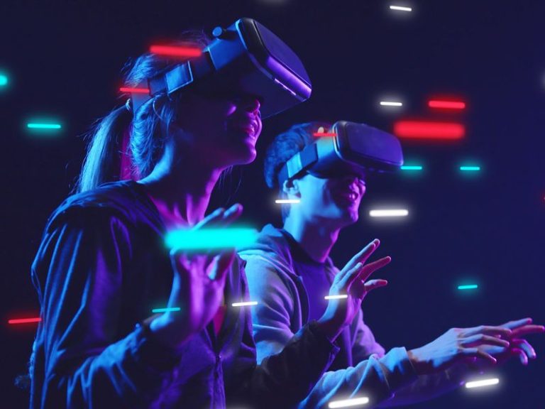 The Metaverse: Benefits, Pitfalls, and Psychological Impact